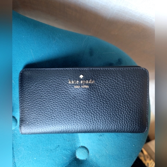 kate spade | Bags | Kate Spade Dumpling Pebbled Leather Wallet Nwt ...